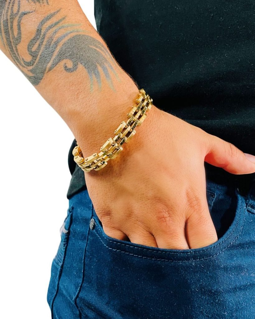 Invicta Pulsera Colección Elements para Hombre con tono dorado 30337 ...