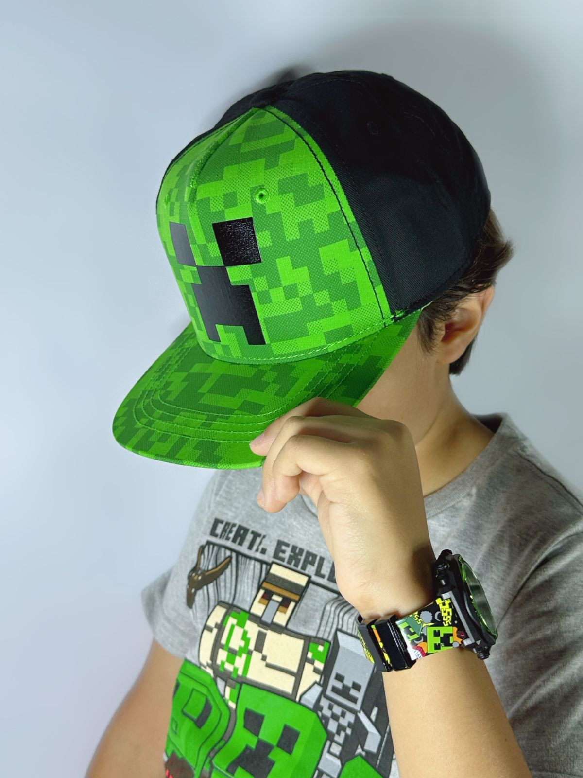 Gorra Minecraft color negro/ verde con visera plana y cincho ajustable – Open Box